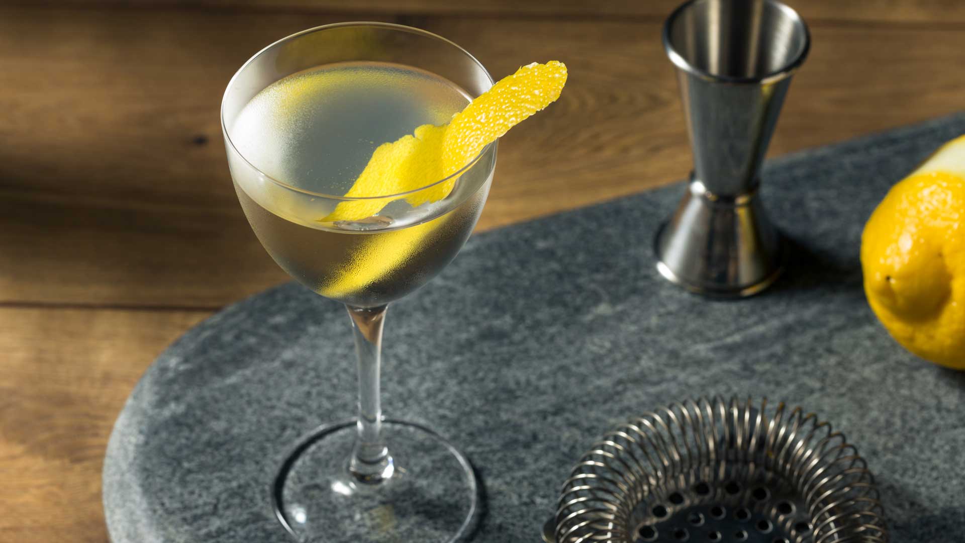 Vesper Martini, il cocktail di James Bond | Coqtail Milano