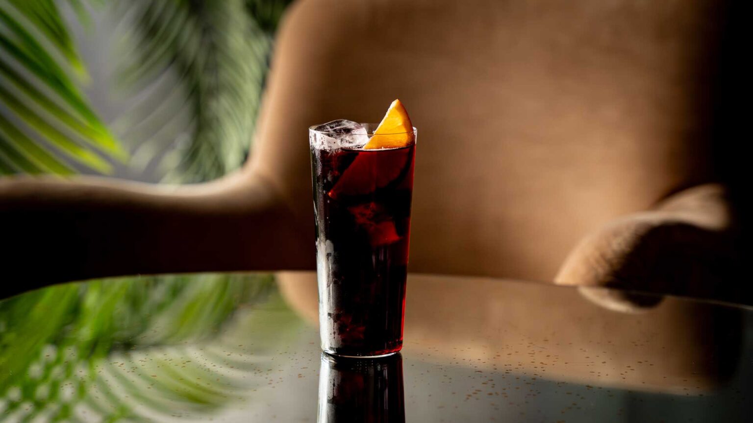 Kalimotxo: The Basque Cocktail That Gets Some Side-Eye | Coqtail
