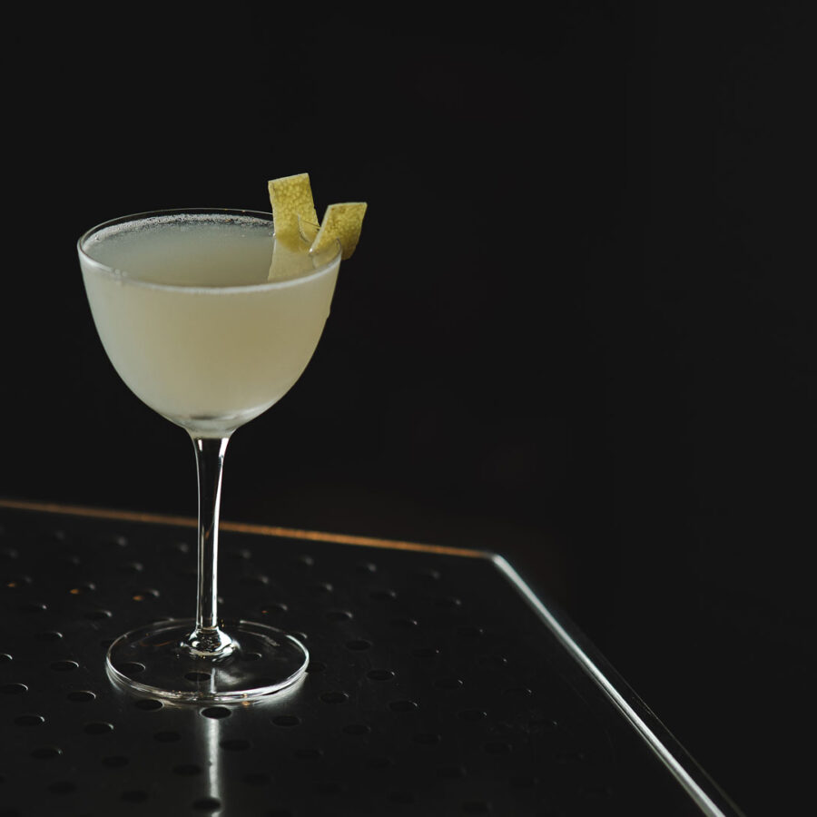 Kalimotxo: The Basque Cocktail That Gets Some Side-Eye | Coqtail